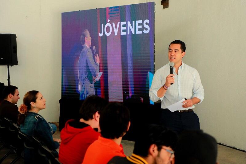Felifer Macías enfatiza el rol de los jóvenes en la transformación de México - Al Minuto ...